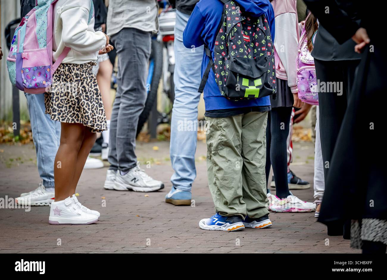 ROTTERDAM - Children return to school after the summer holidays for the ...
