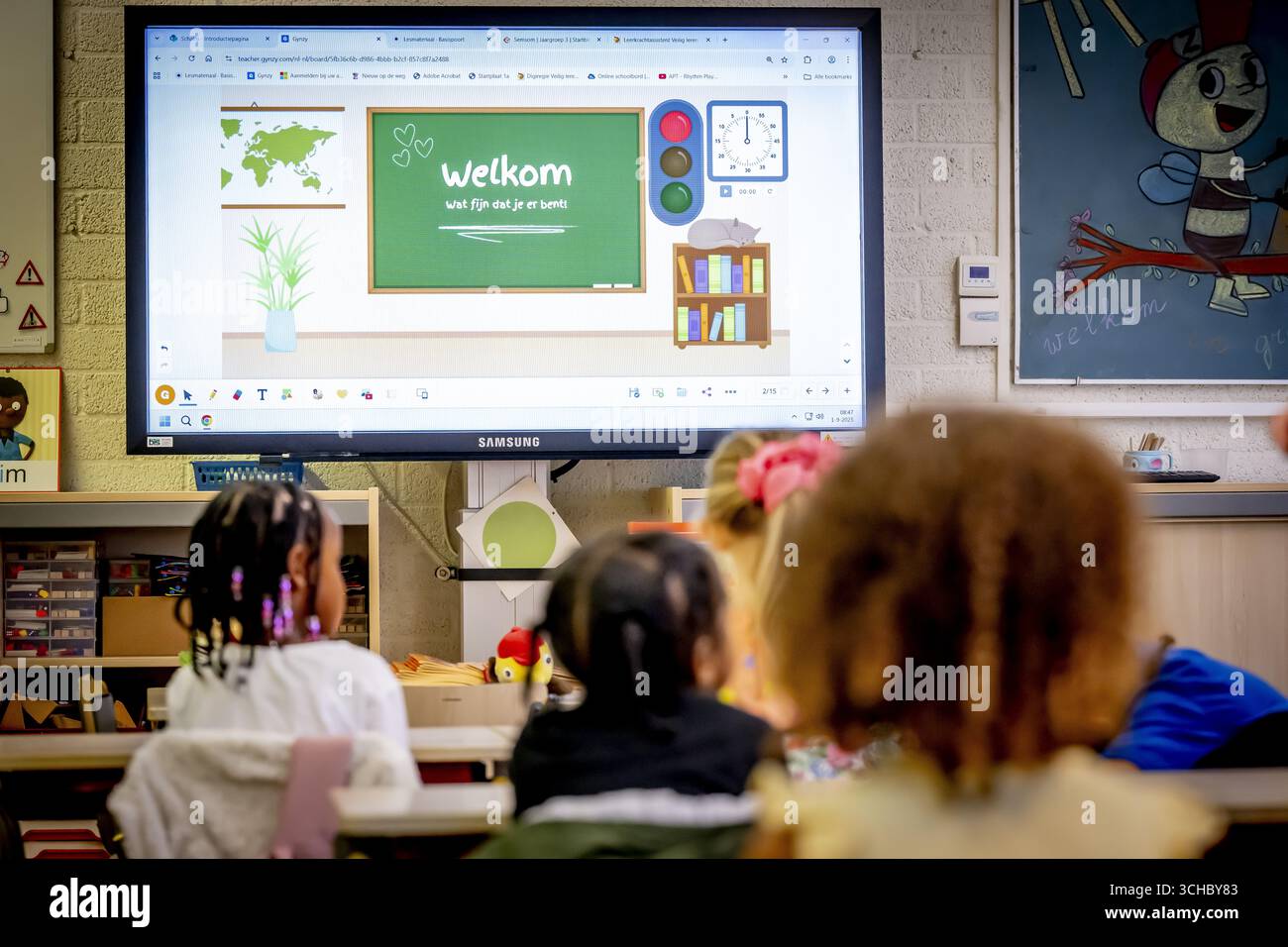 ROTTERDAM - Children return to school after the summer holidays for the ...