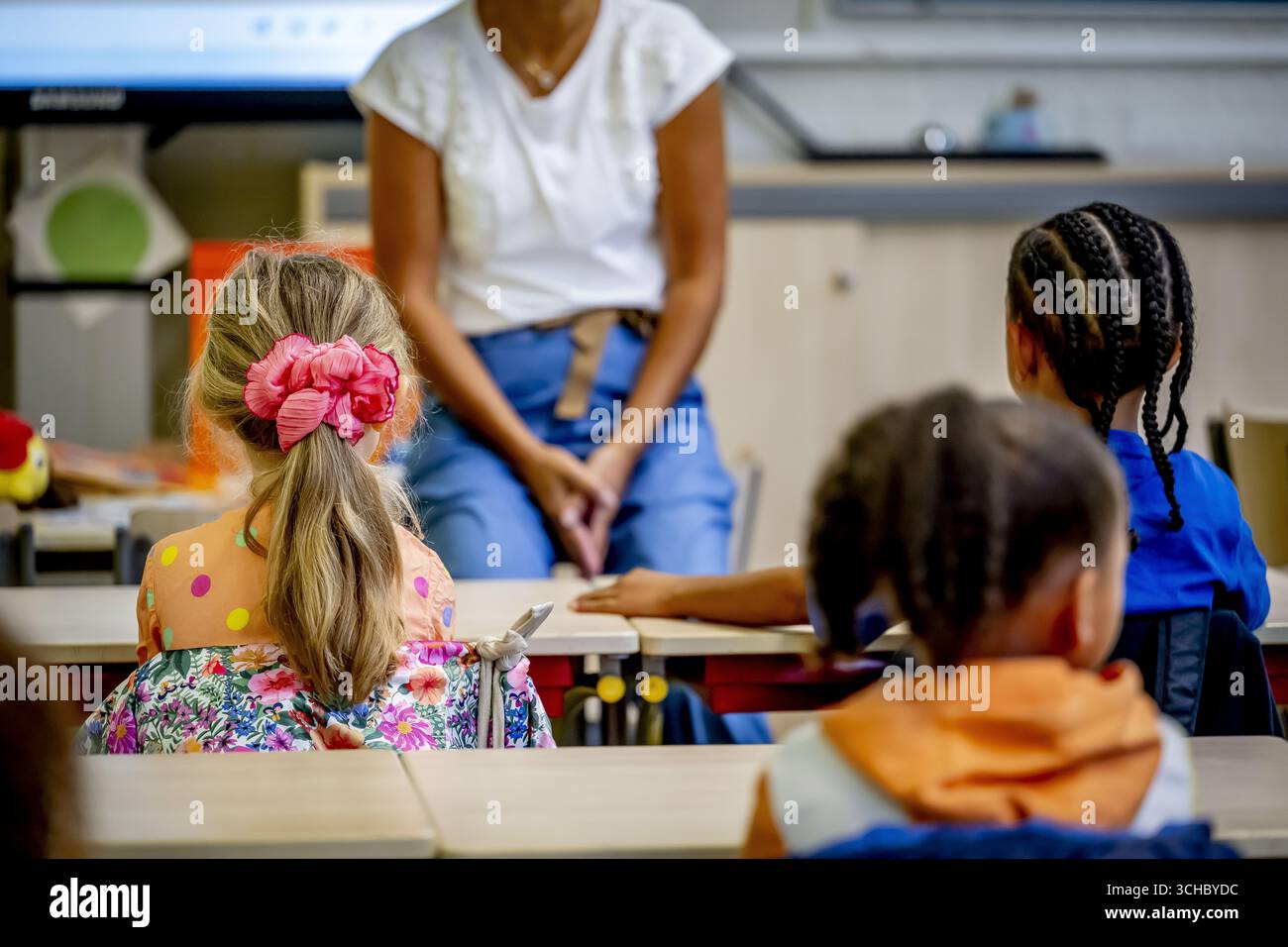 ROTTERDAM - Children return to school after the summer holidays for the ...