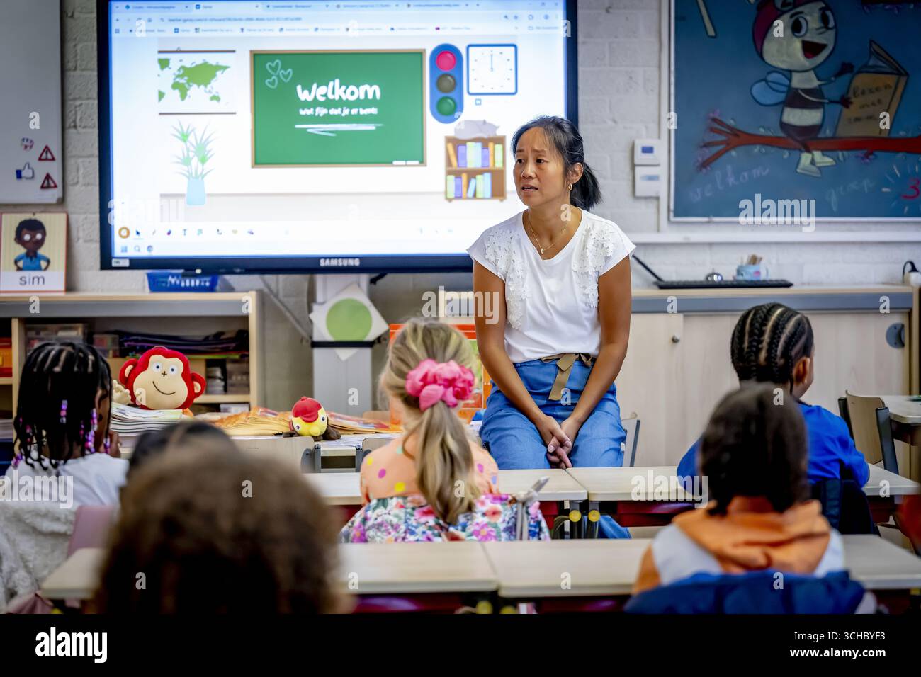 ROTTERDAM - Children return to school after the summer holidays for the ...