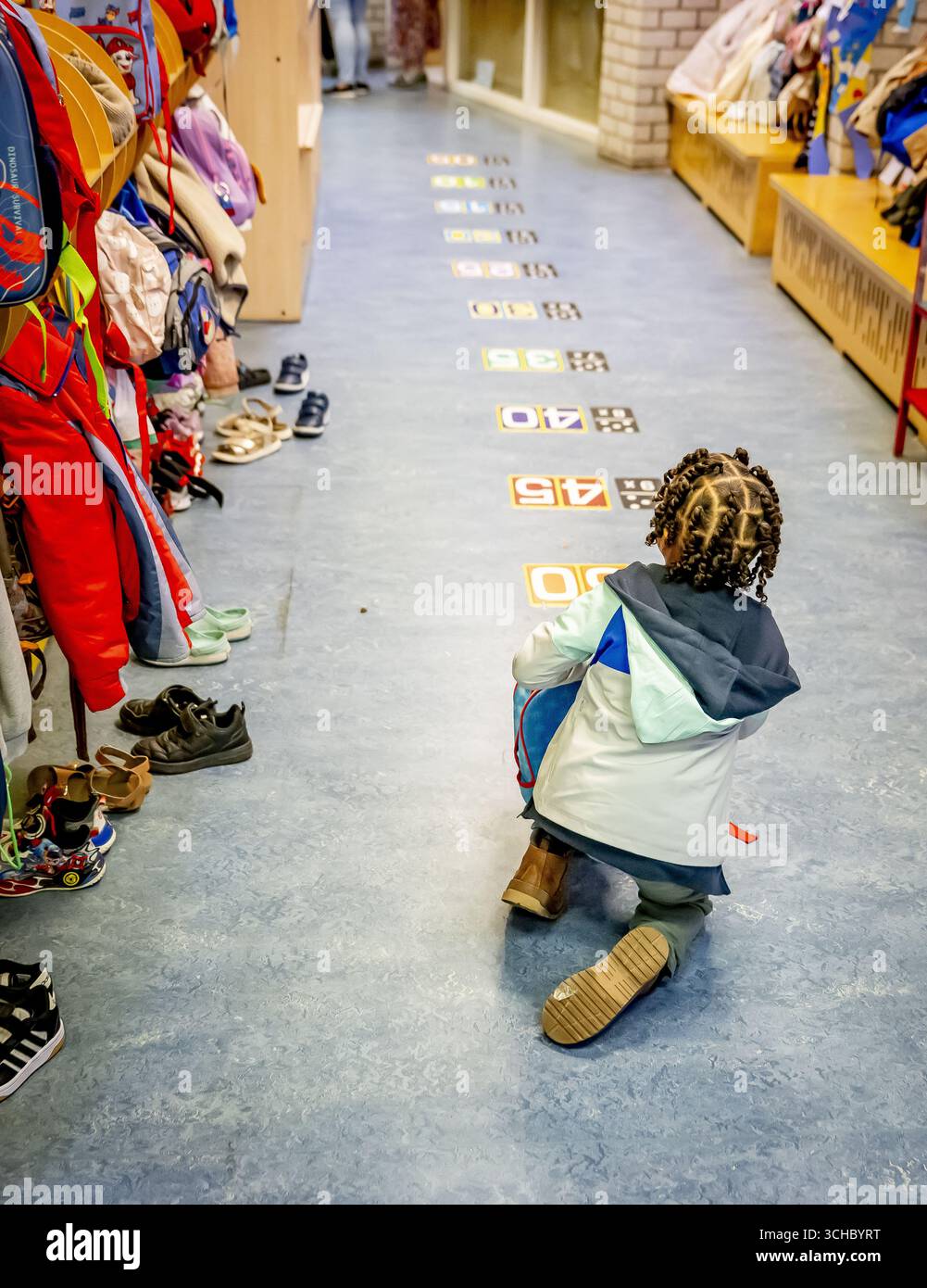 ROTTERDAM - Children return to school after the summer holidays for the ...