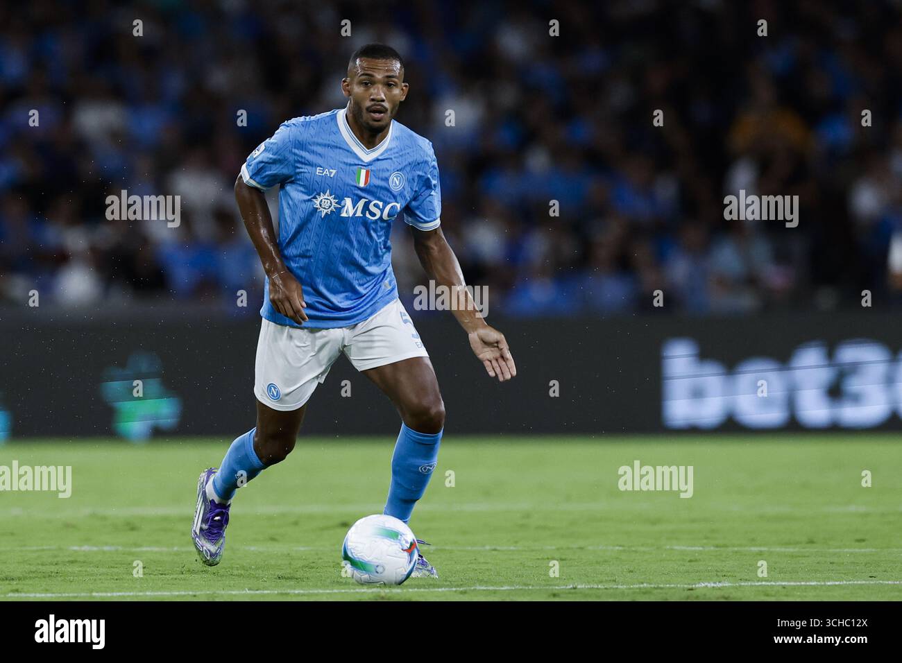 Napoli's Brazilian defender Juan Jesus controls the ball during the ...