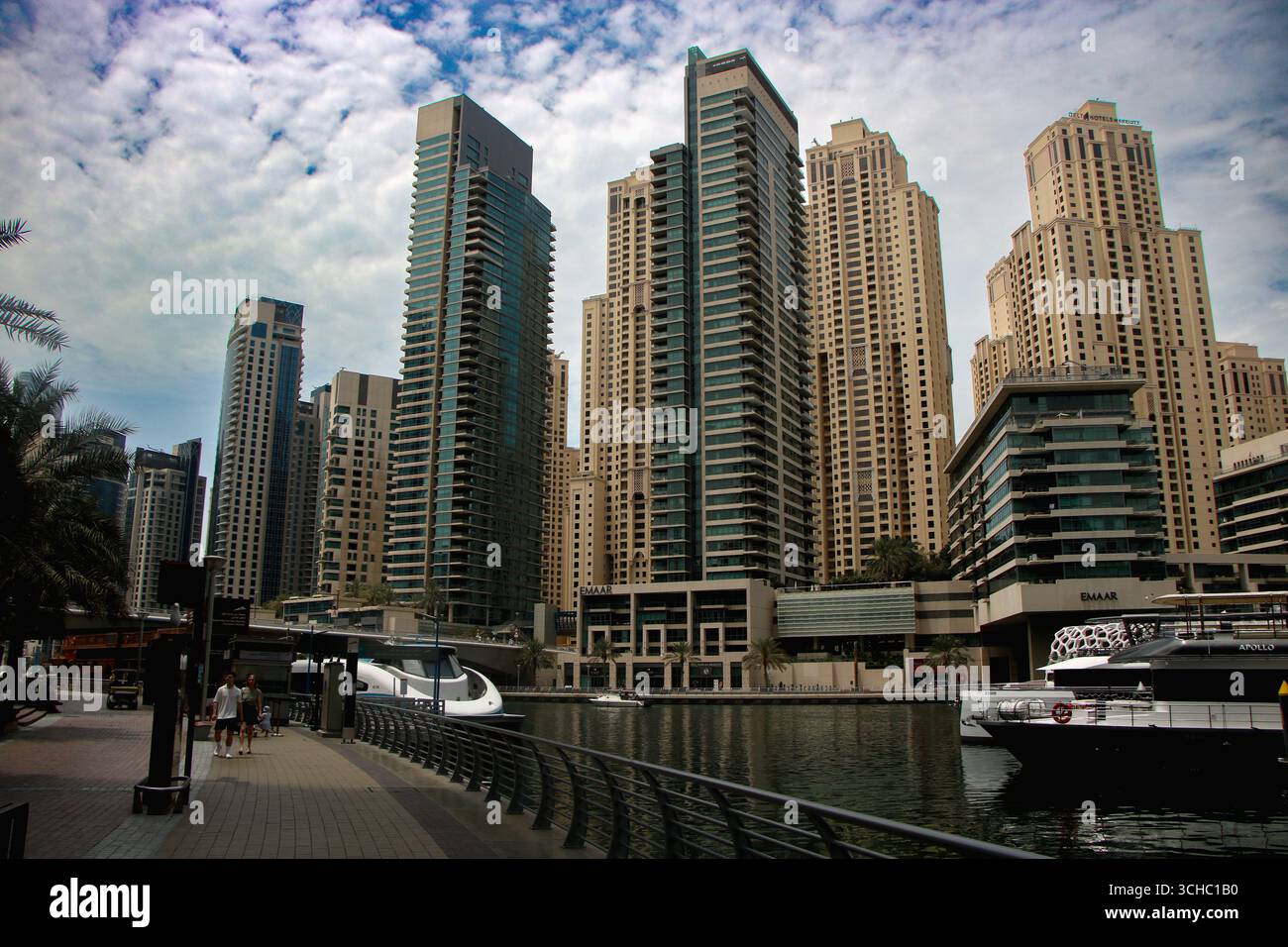 Jumeirah Lake Towers Dubai UAE Dubai Marina Skyscraper Modern ...