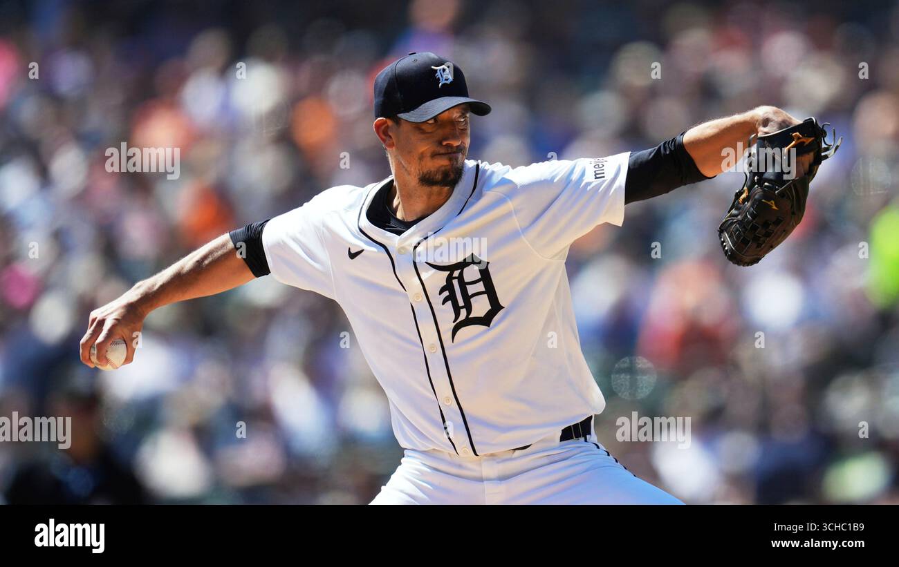 Detroit Tigers pitcher Charlie Morton throws against the New York Mets ...
