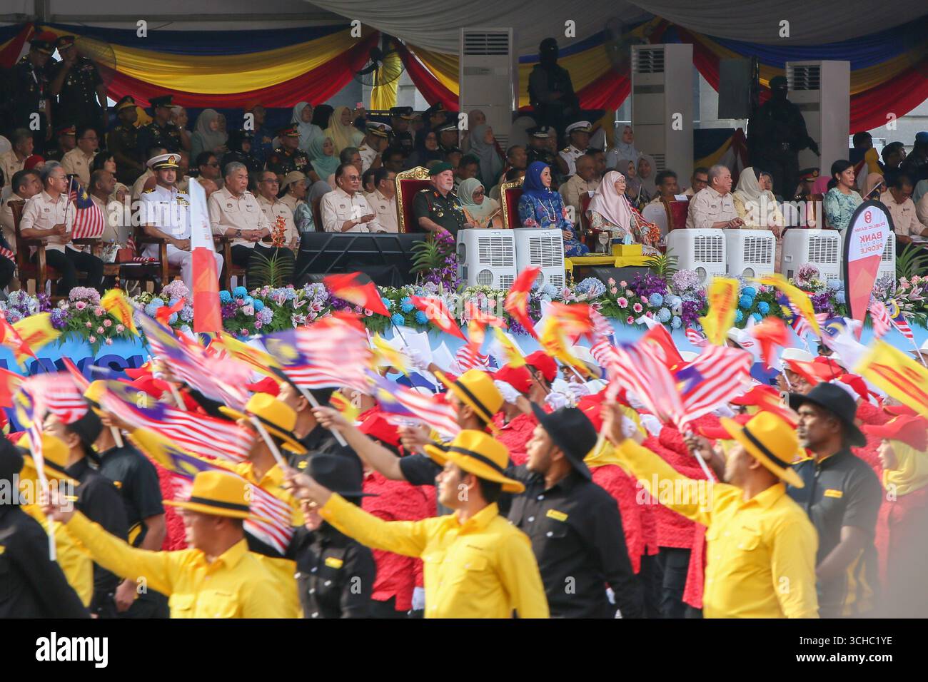 Putrajaya, Malaysia. 31st Aug, 2025. The Malaysian VVIP observes the ...