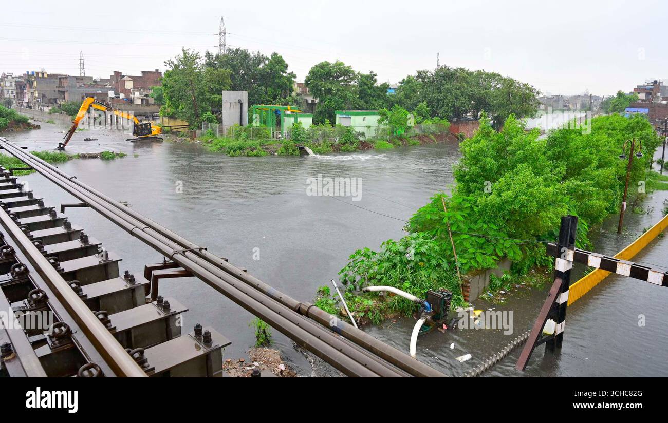 LUDHIANA, INDIA - SEPTEMBER 1: The contaminated water from Buddha ...