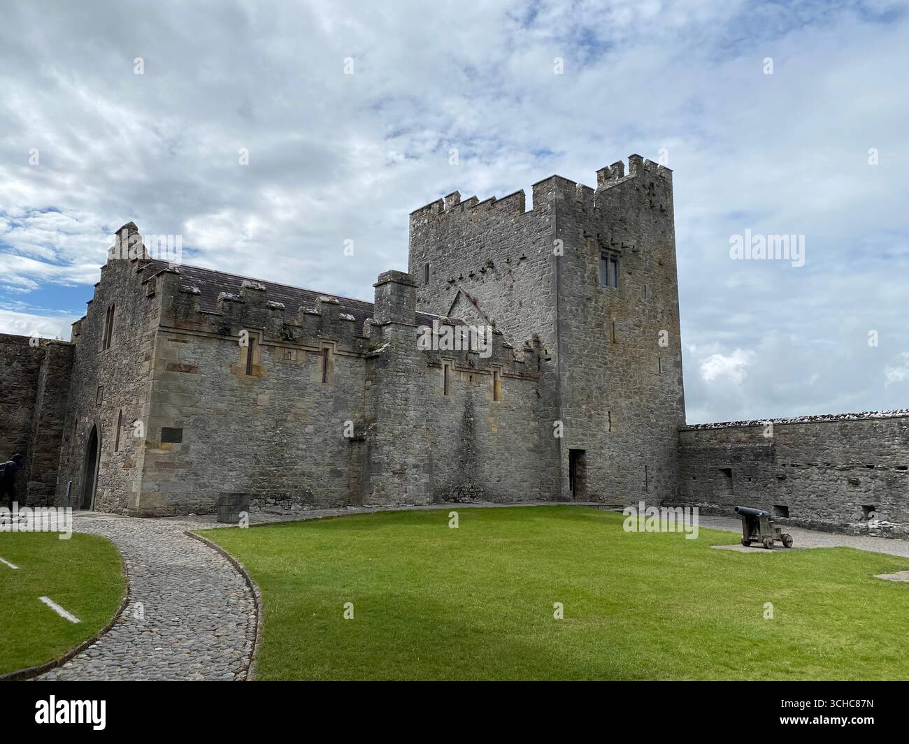 Cahir Castle, one of the oldest medieval castles in Ireland Stock Photo ...
