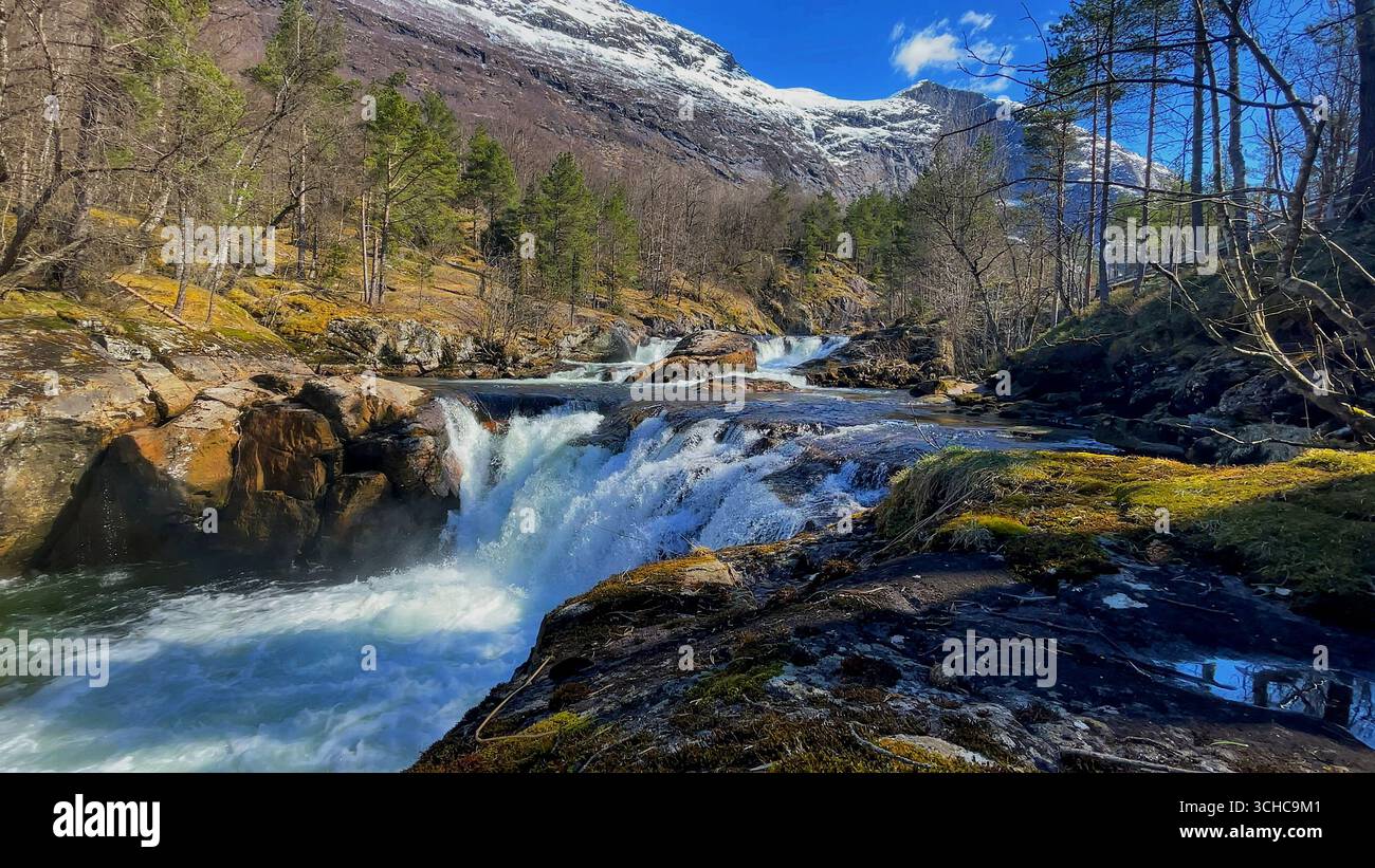 Waterfall from hill hi-res stock photography and images - Alamy