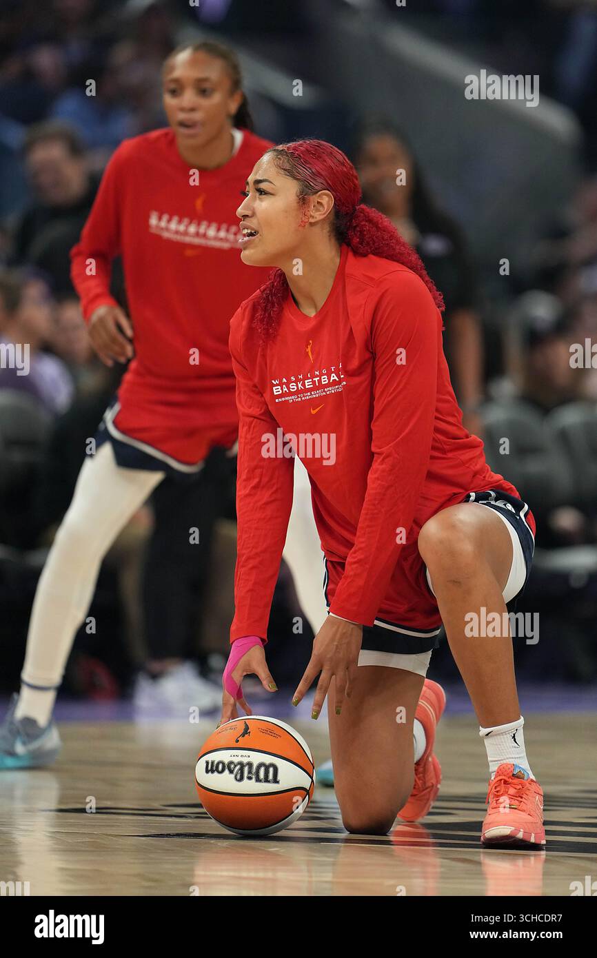 Washington Mystics forward Shakira Austin (0) warms up during pregame ...