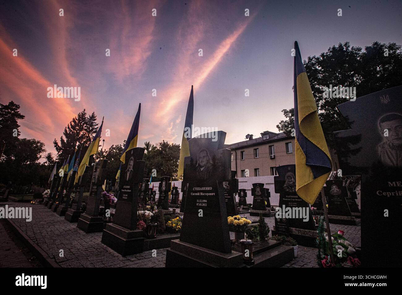 September 1, 2025, Sumy, Sumy, Ukraine: Graves of Ukrainian soldiers ...