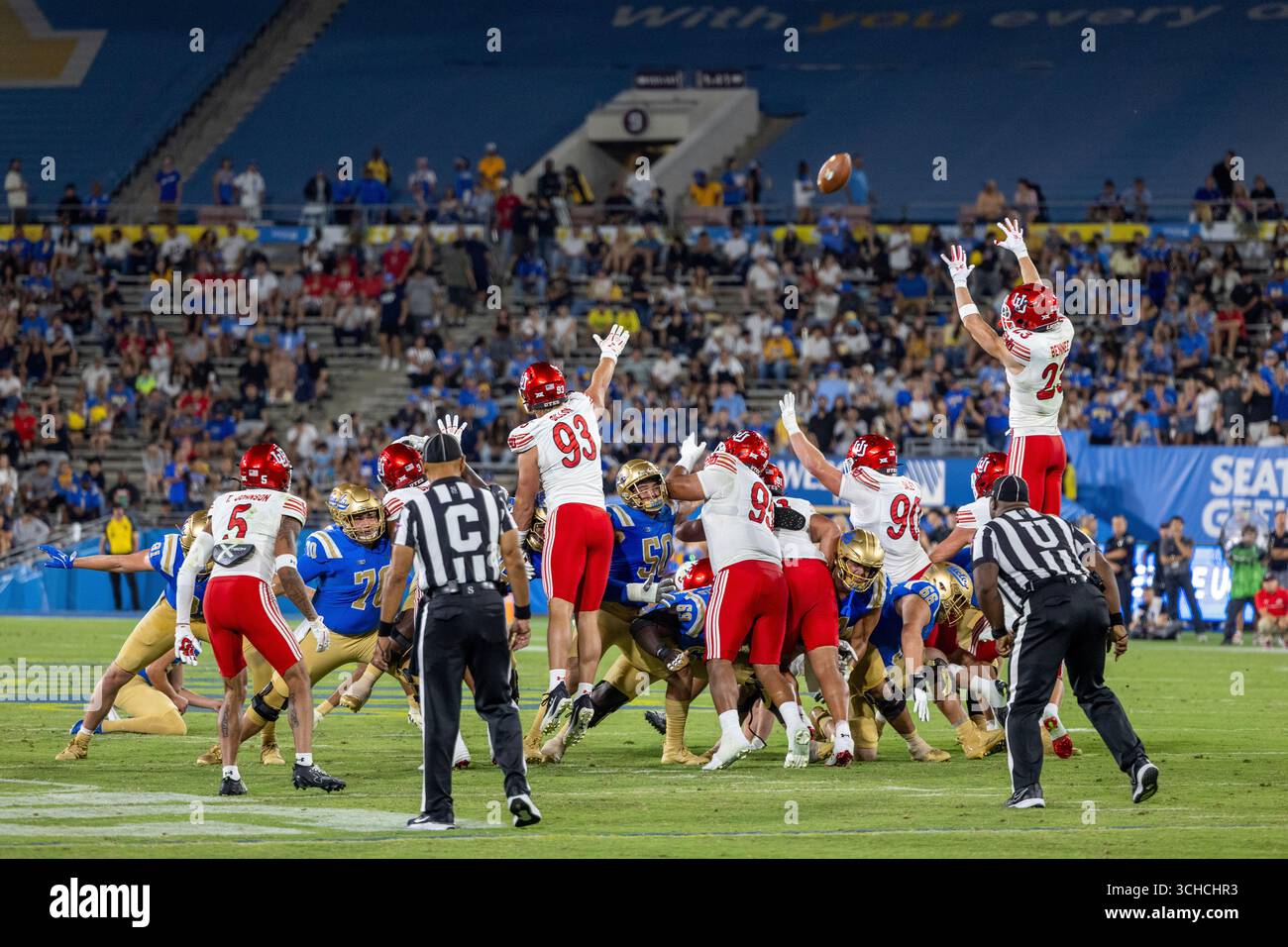 PASADENA, CA - AUGUST 30: Utah Utes safety Jackson Bennee (23) attempts ...