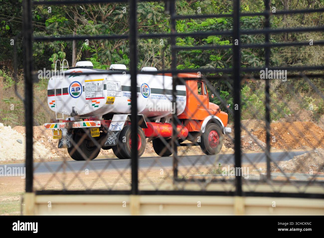 power industry and energy sector in India, supply with electricity ...