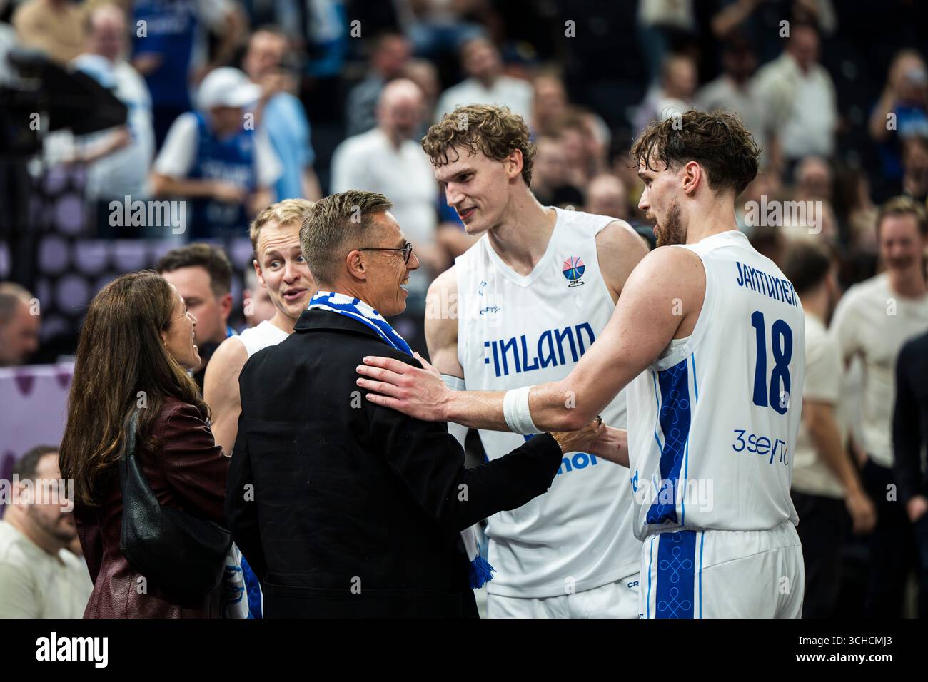 250901 Lauri Markkanen and Mikael Jantunen of Finland greets Alexander ...
