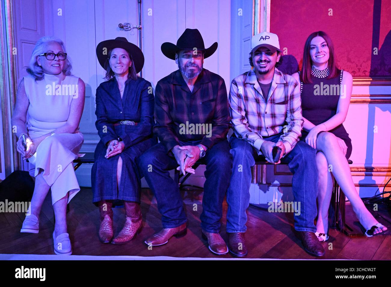 Richard Post looks on next to Jodie Post and Post Malone’s relatives ...