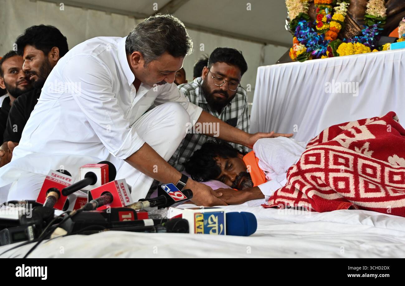 MUMBAI, INDIA - SEPTEMBER 1: Maharashtra Swarajya Party leader Sambhaji Raje meets Manoj Jarange ...