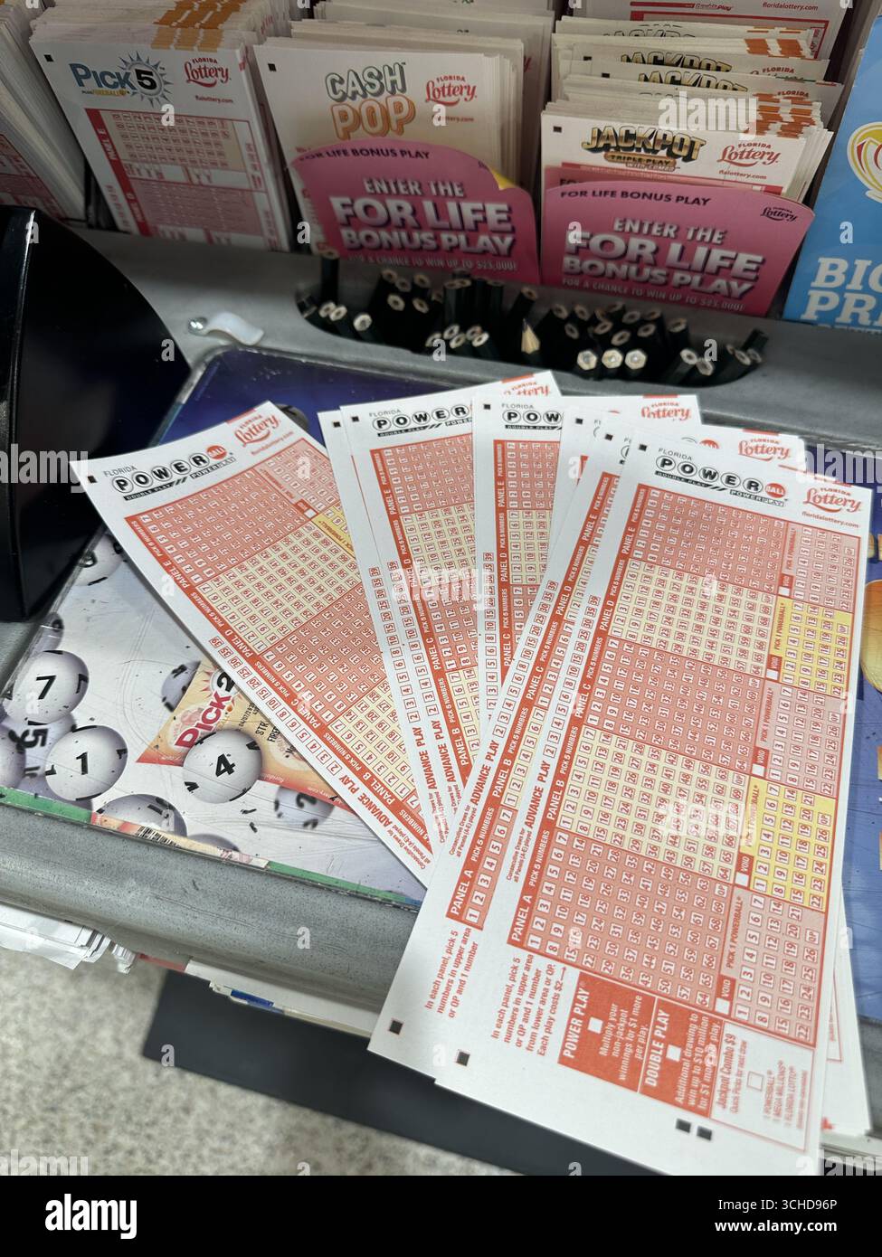 WEST PALM BEACH, FLORIDA - SEPTEMBER 01: Powerball jackpot reaches $1.1 ...