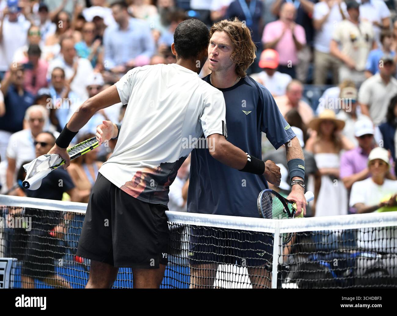 FLUSHING NY- SEPTEMBER 01: Felix Auger-Aliassime Vs Andrey Rublev On ...