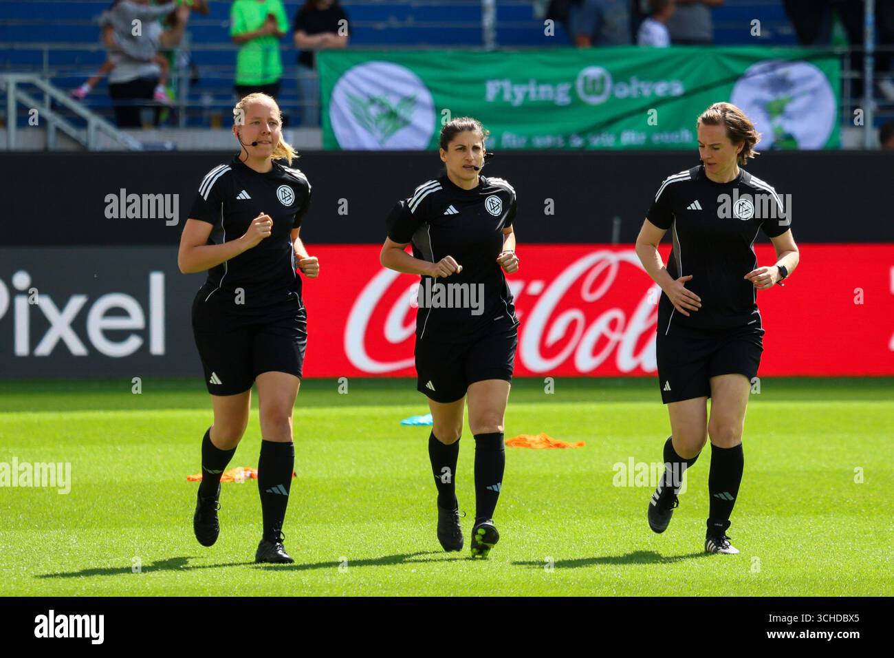 Karlsruhe, Deutschland 30. August 2025: DFB - Supercup - Frauen - 2025 / 2026 - FC Bayern ...
