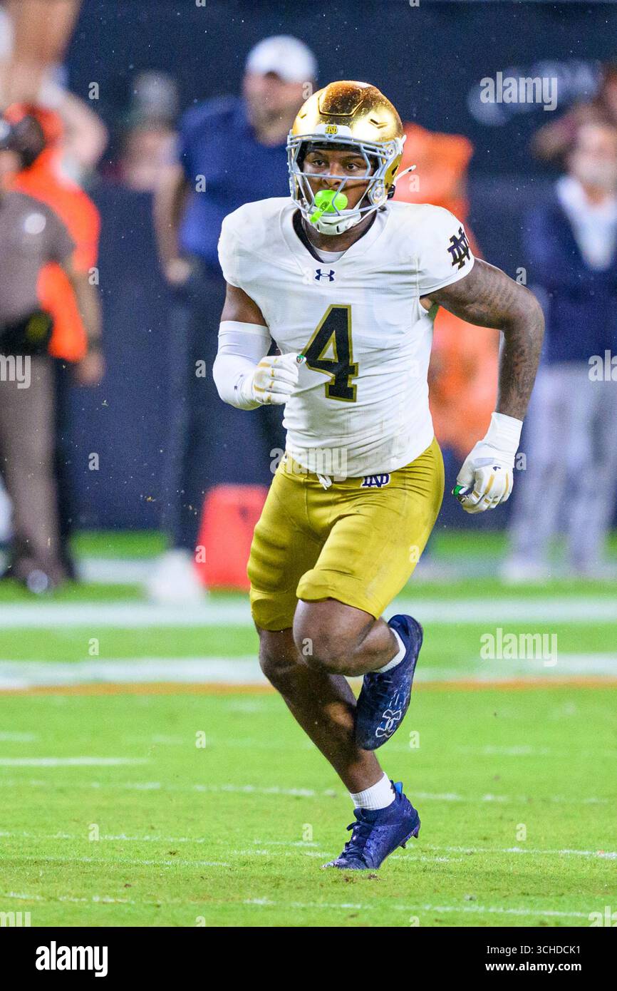 MIAMI GARDENS, FL - AUGUST 31: Notre Dame running back Jeremiyah Love ...