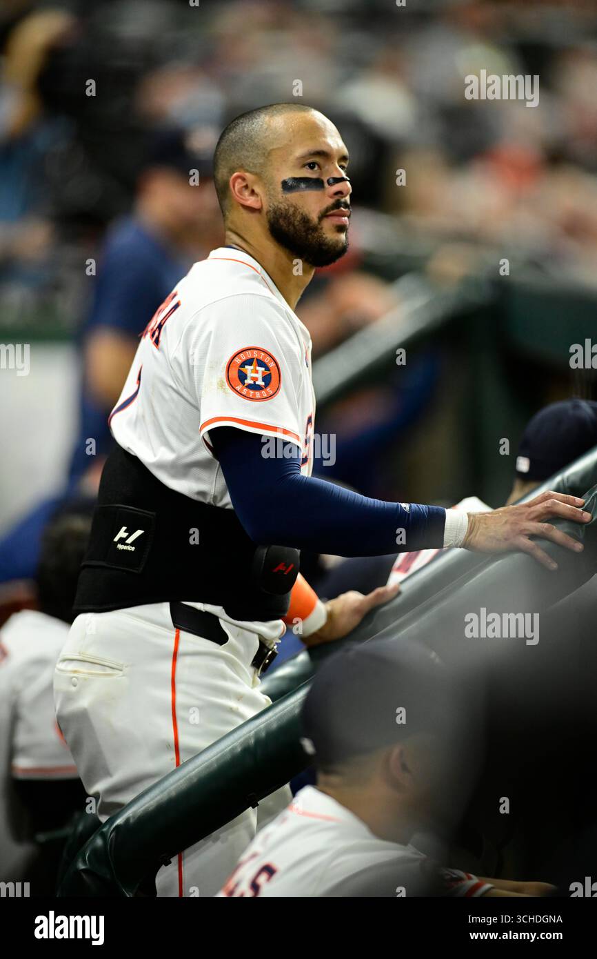 Houston Astros shortstop Carlos Correa (1) wears a back brace in the ...