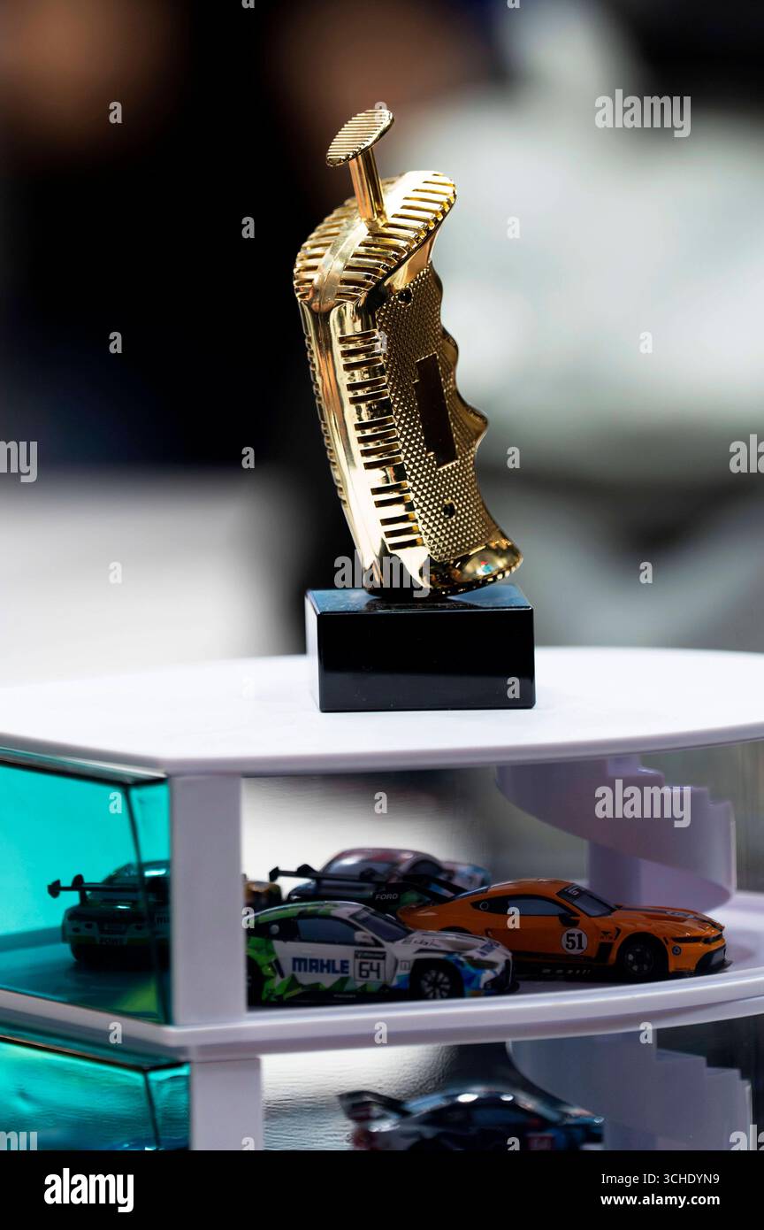Carrera Modelauto Racing Trophäe auf der weltgrößten Computerspielmesse ...