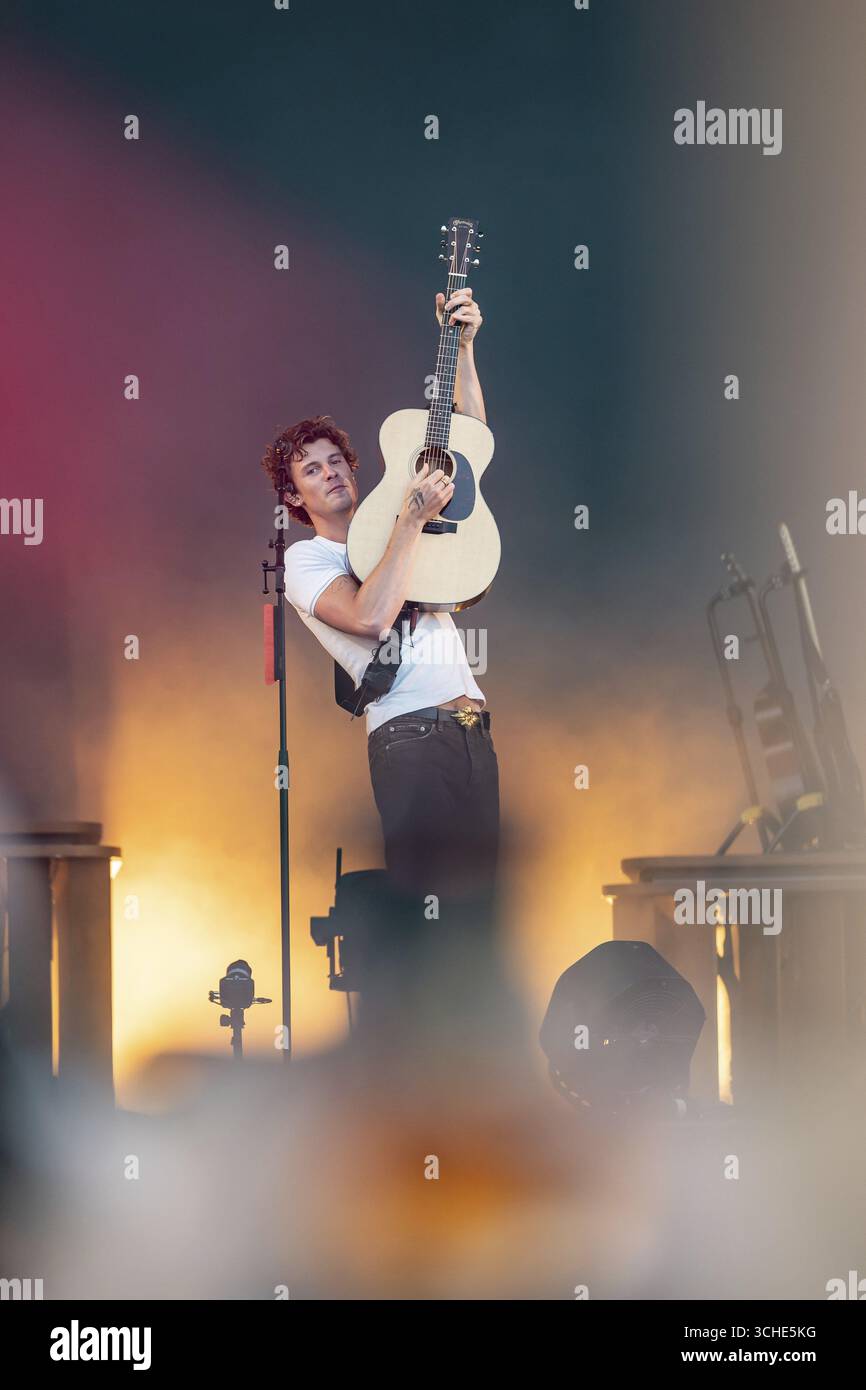 Shawn Mendes at the Superbloom Festival, Day 2 at the Olympiapark ...
