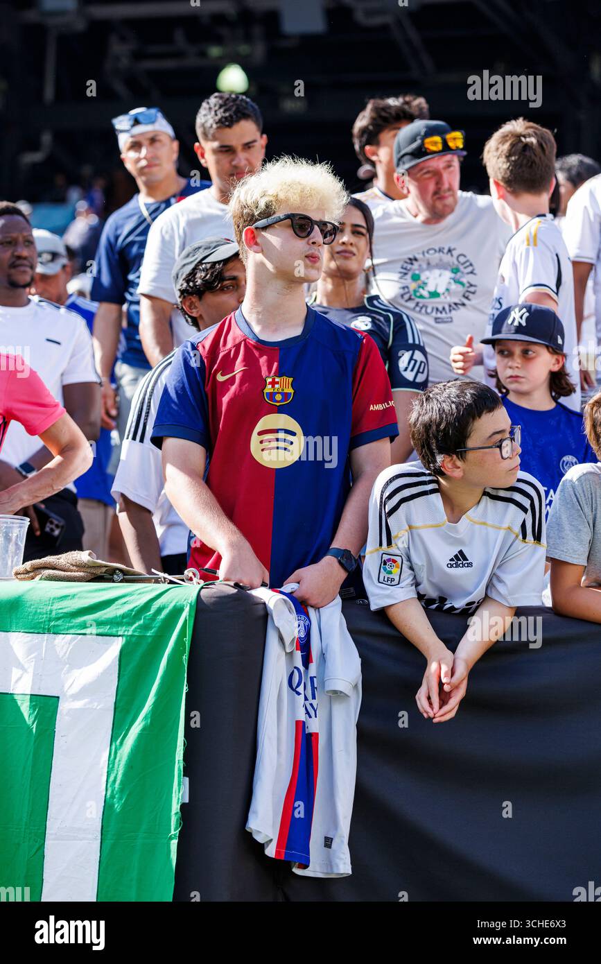 Real madrid mbappe barcelona hi-res stock photography and images - Alamy