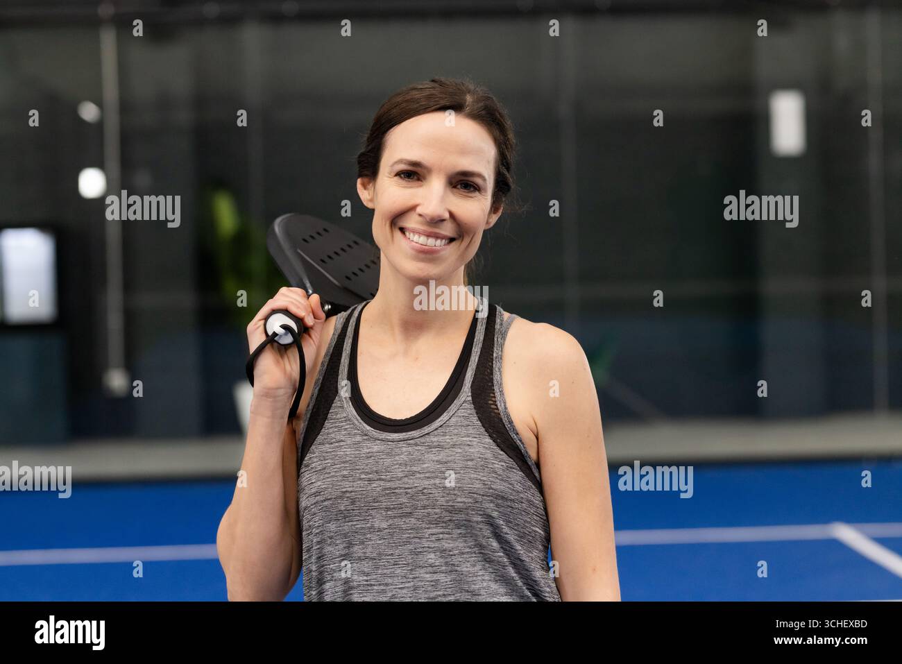 Black female pickleball player hi-res stock photography and images - Alamy