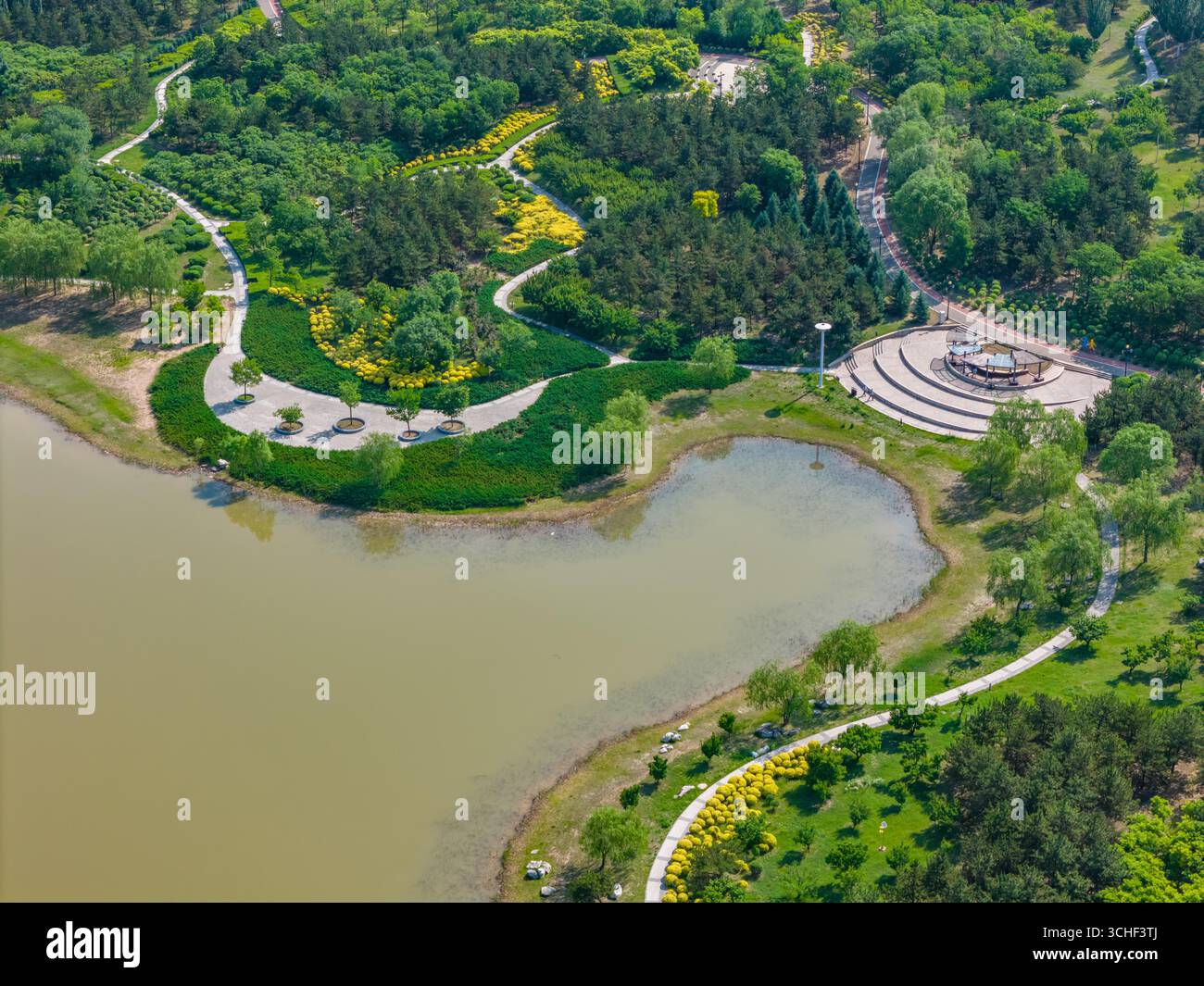 Aerial photo shows the autumn scenery of an ecological park in Datong ...