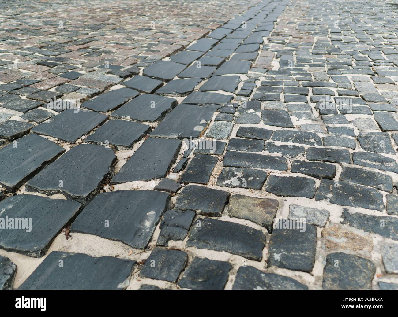 Road paved large stone hi-res stock photography and images - Alamy