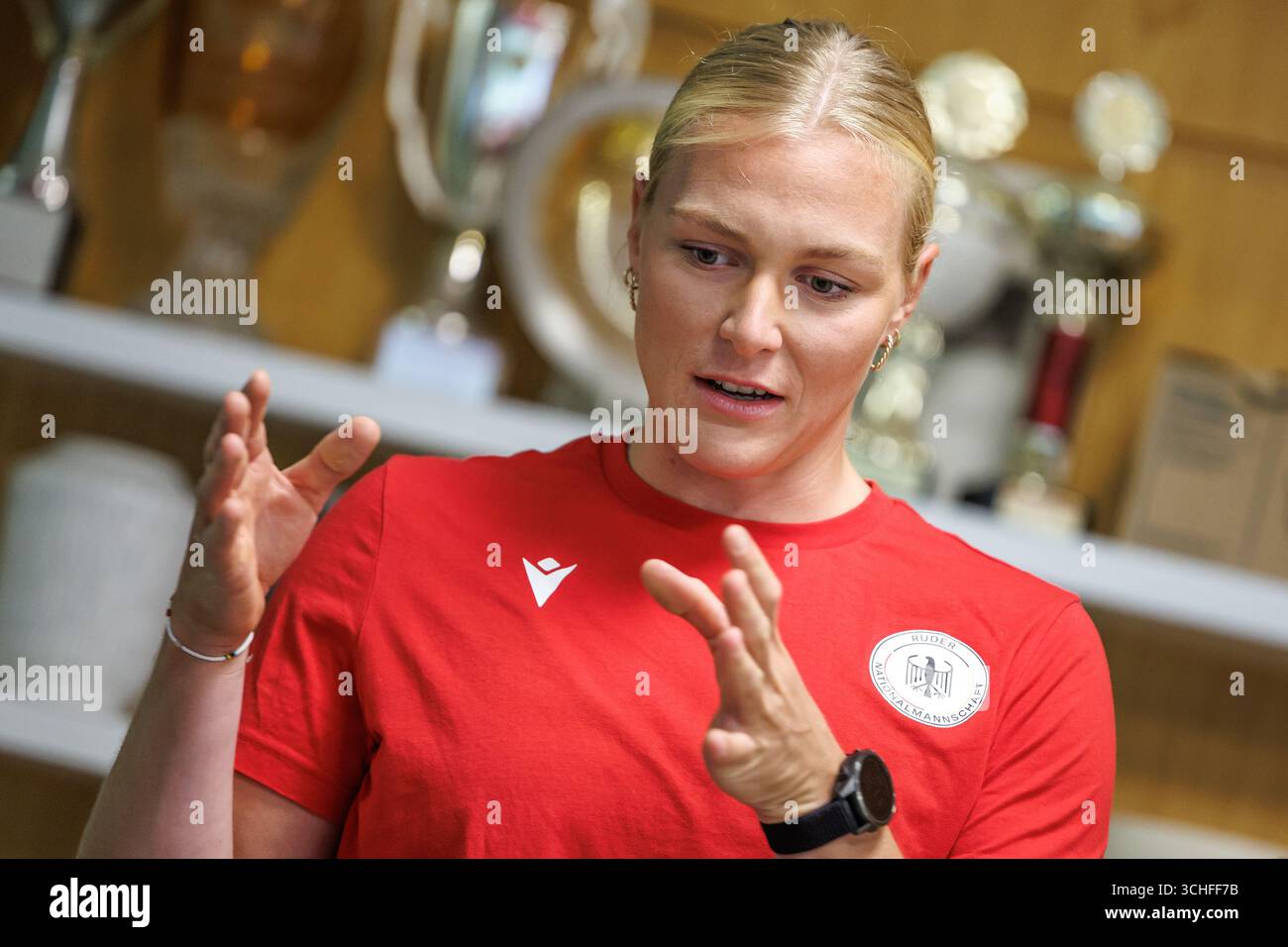02 September 2025, Berlin: Pia Greiten from Osnabrücker Ruder-Verein e ...