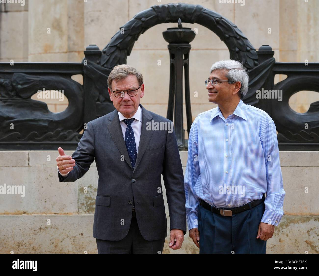 02 September 2025, India, Bengaluru: Federal Foreign Minister Johann ...