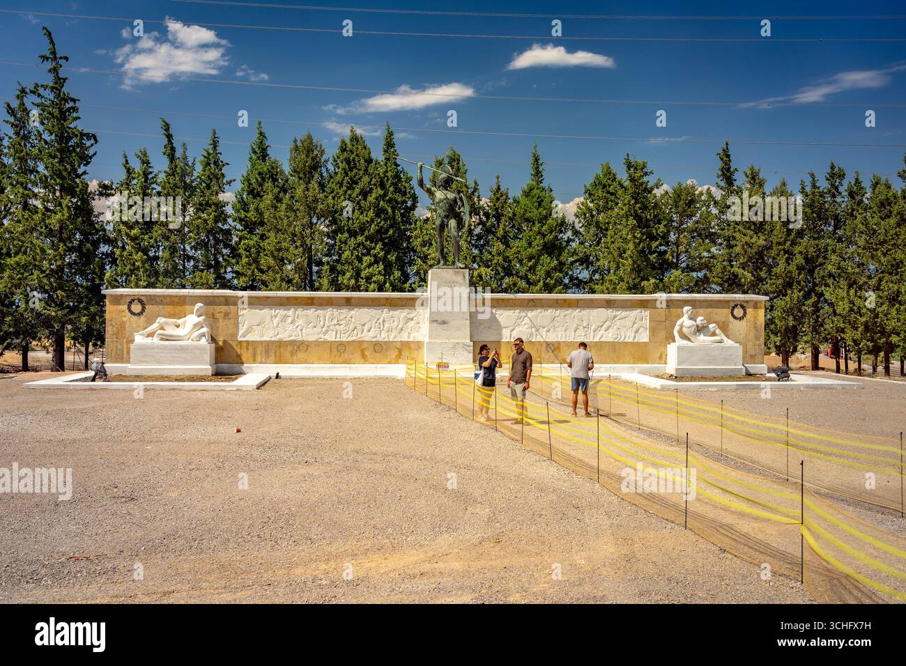 Memorial of leonidas and 300 spartans hi-res stock photography and ...