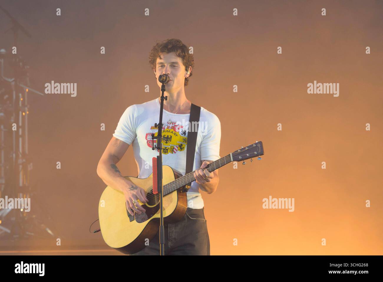 Shawn Mendes live beim Superbloom Festival im Olympiastadion, München ...