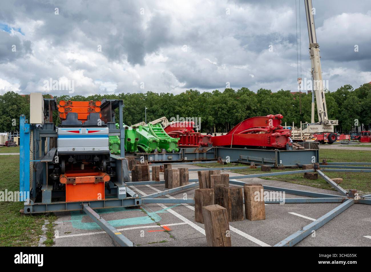 Muenchen, Aufbau zum 190. Muenchner Oktoberfest auf der Theresienwiese ...