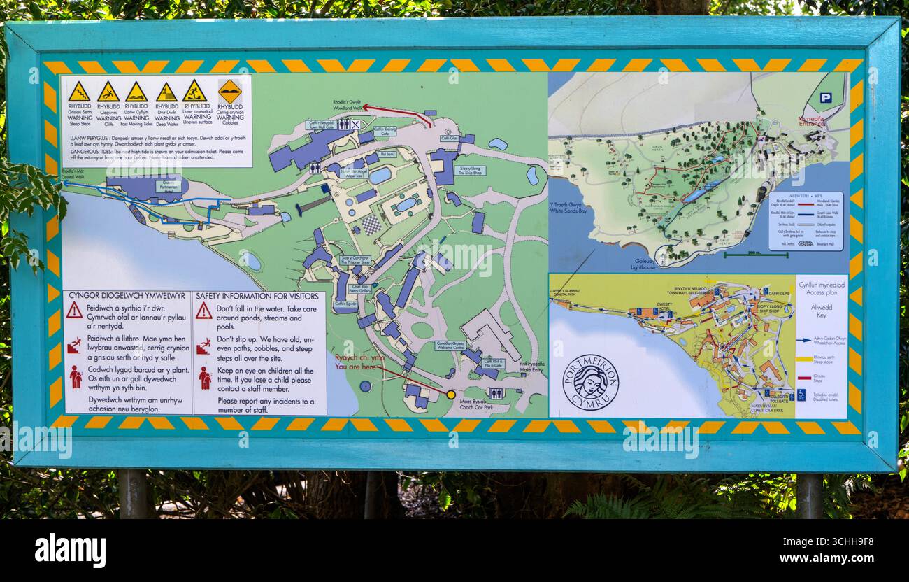 Portmeirion visitor information hi-res stock photography and images - Alamy