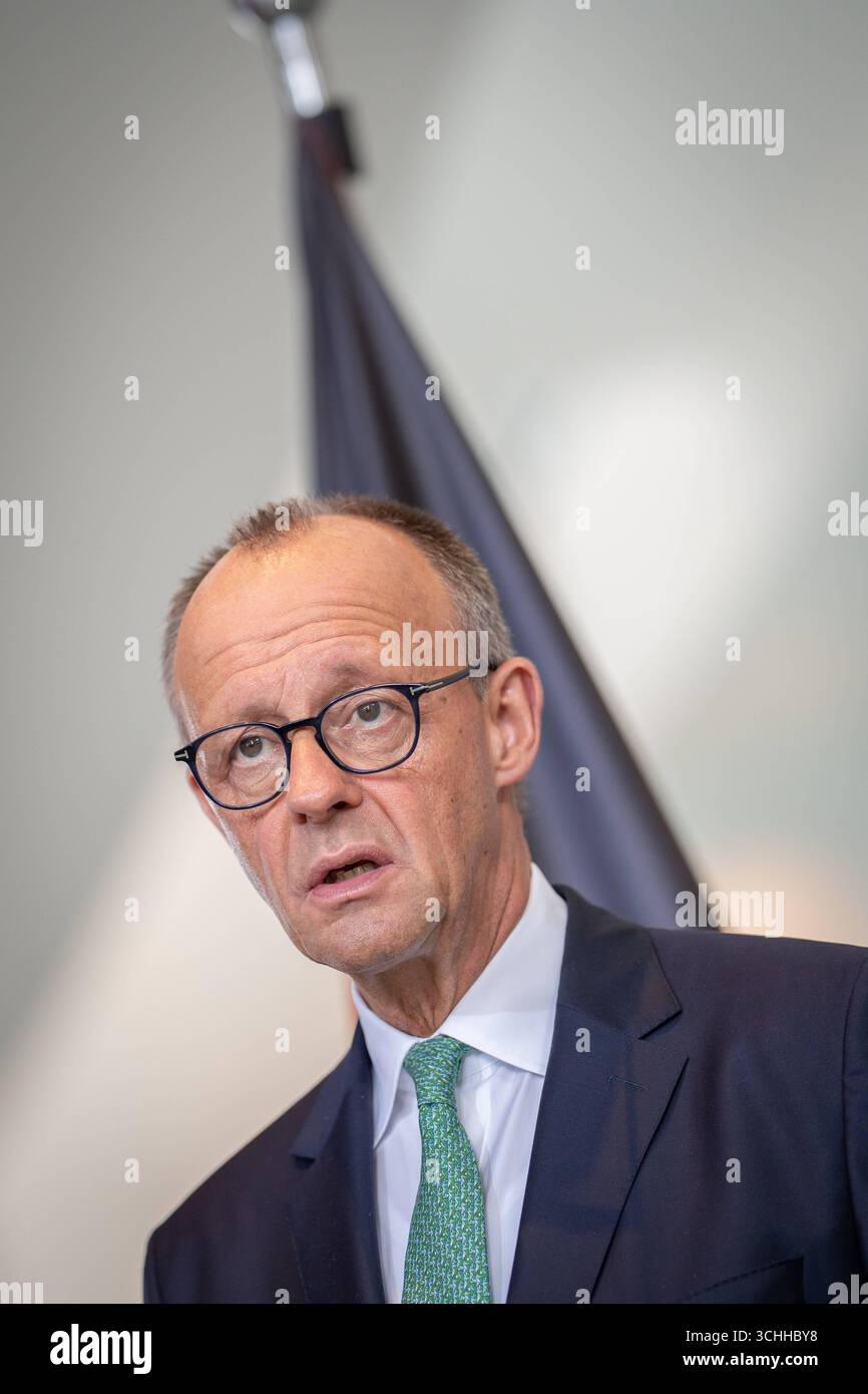 Bundeskanzler Friedrich Merz beim Pressestatement zum Abschluss ihrer ...