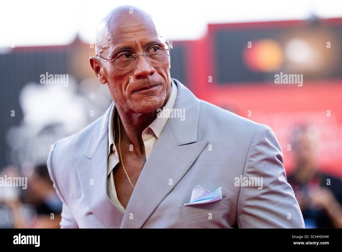 Dwayne Johnson poses for photographers on the red carpet for the film ...