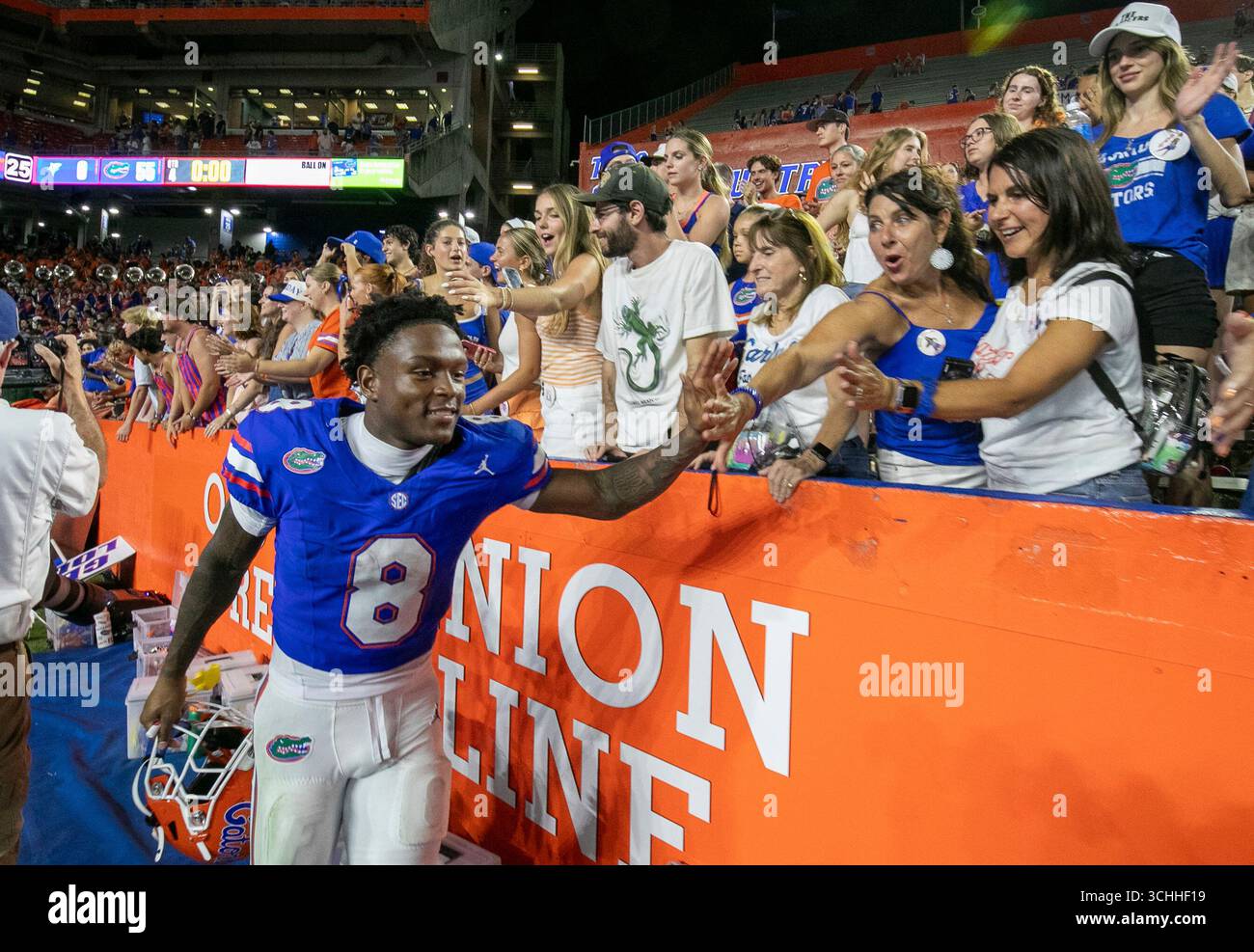 Florida wide receiver Vernell Brown III (8) greets fans after an NCAA ...