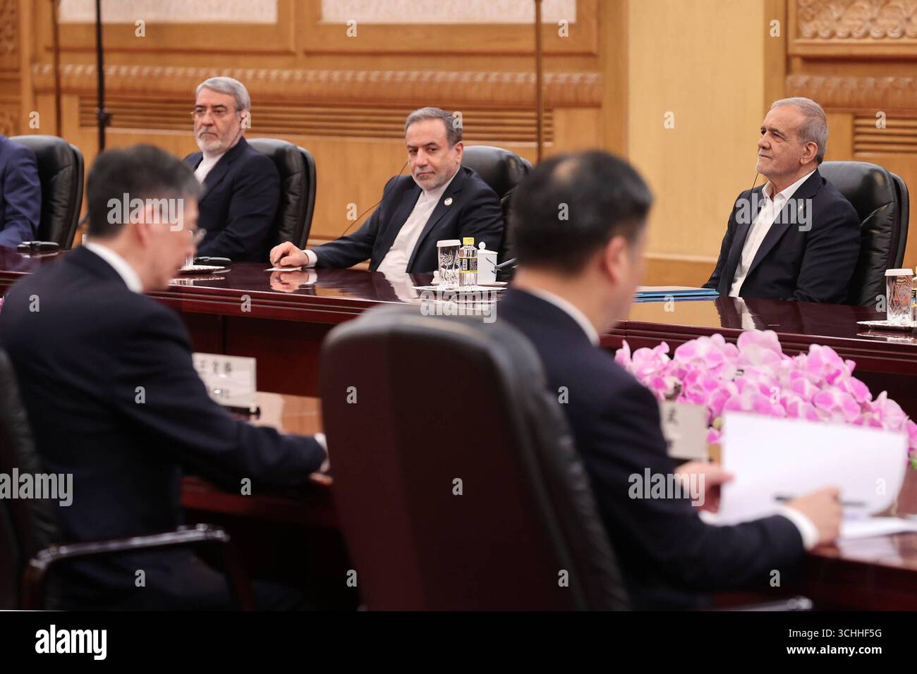 Iranian President Masoud Pezeshkian meets with Chinese President Xi ...