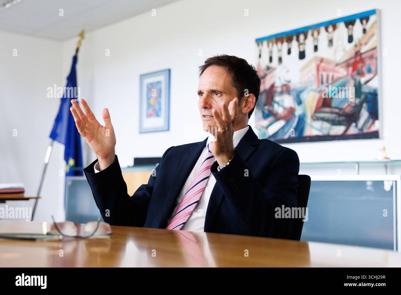 PRODUCTION - 02 September 2025, Rhineland-Palatinate, Mainz: Mario ...