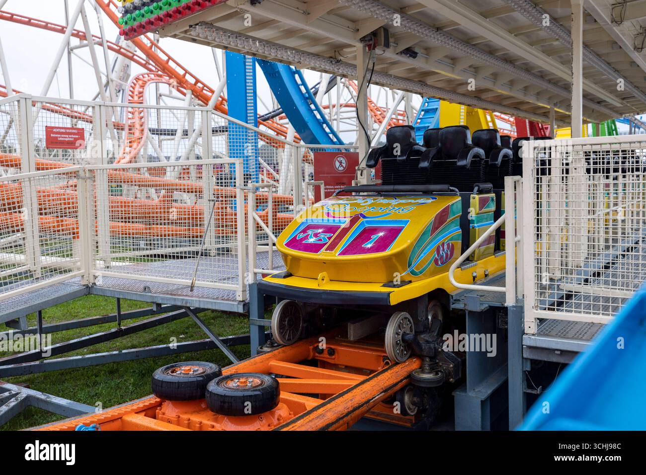 Tödlicher Unfall eines Mitarbeiters von Barth Olympia Looping auf dem ...