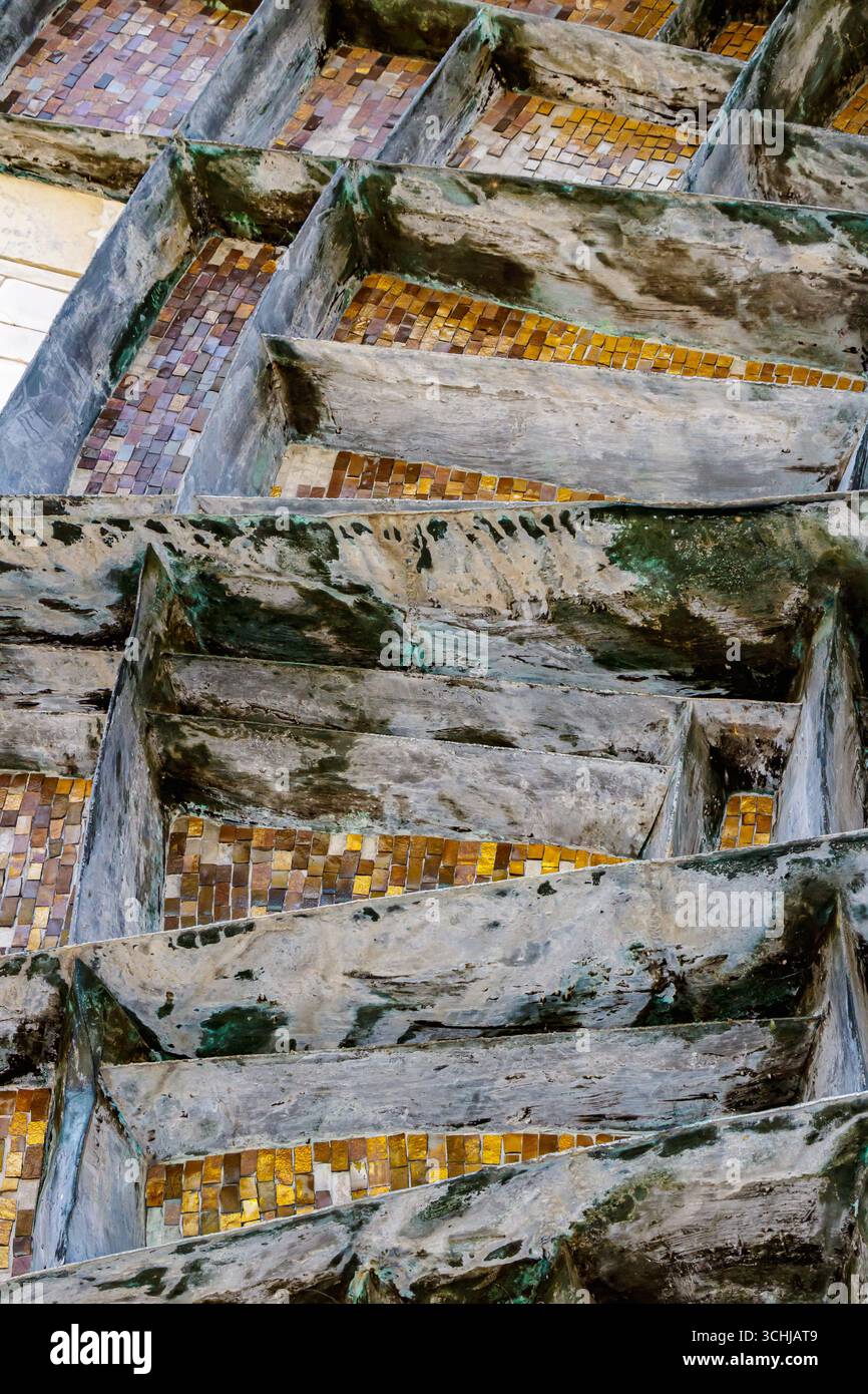 Intricate wall design displays hi-res stock photography and images - Alamy