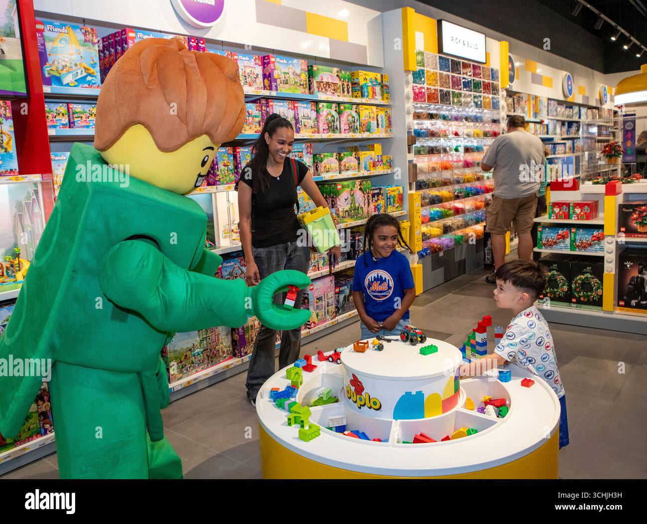 IMAGE DISTRIBUTED FOR THE LEGO GROUP - The LEGO Group announces the ...