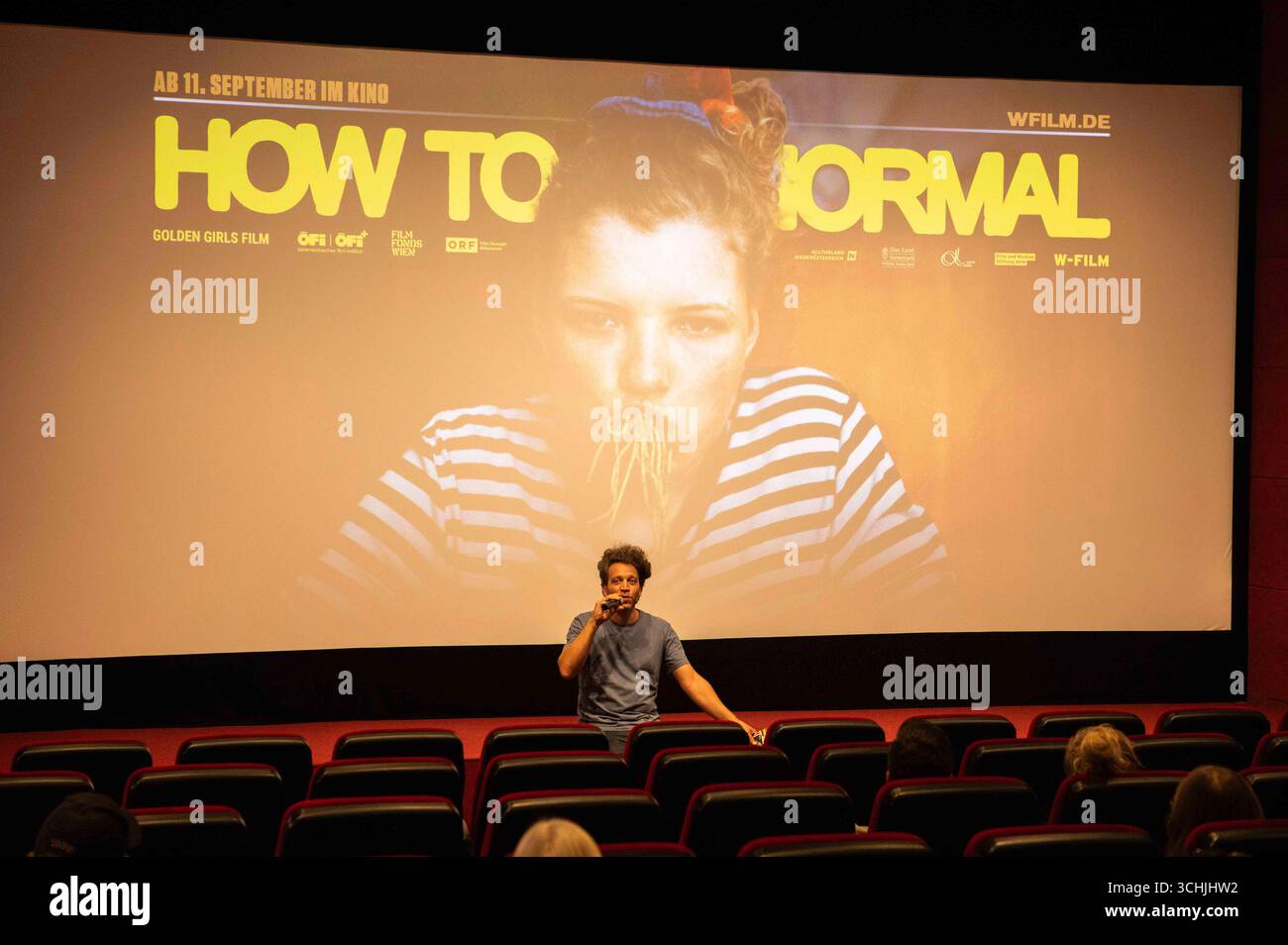 Daniel Bäldle bei der Premiere des Kinofilms How to Be Normal im ...