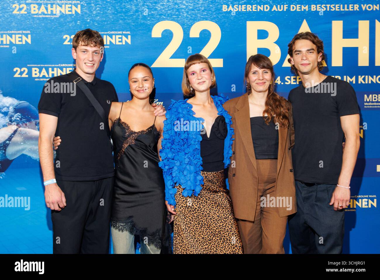 Screening - 22 Bahnen Kosmas Schmidt, Zoe Fürmann, Caroline Wahl, Mia Maariel Meyer und Luis ...