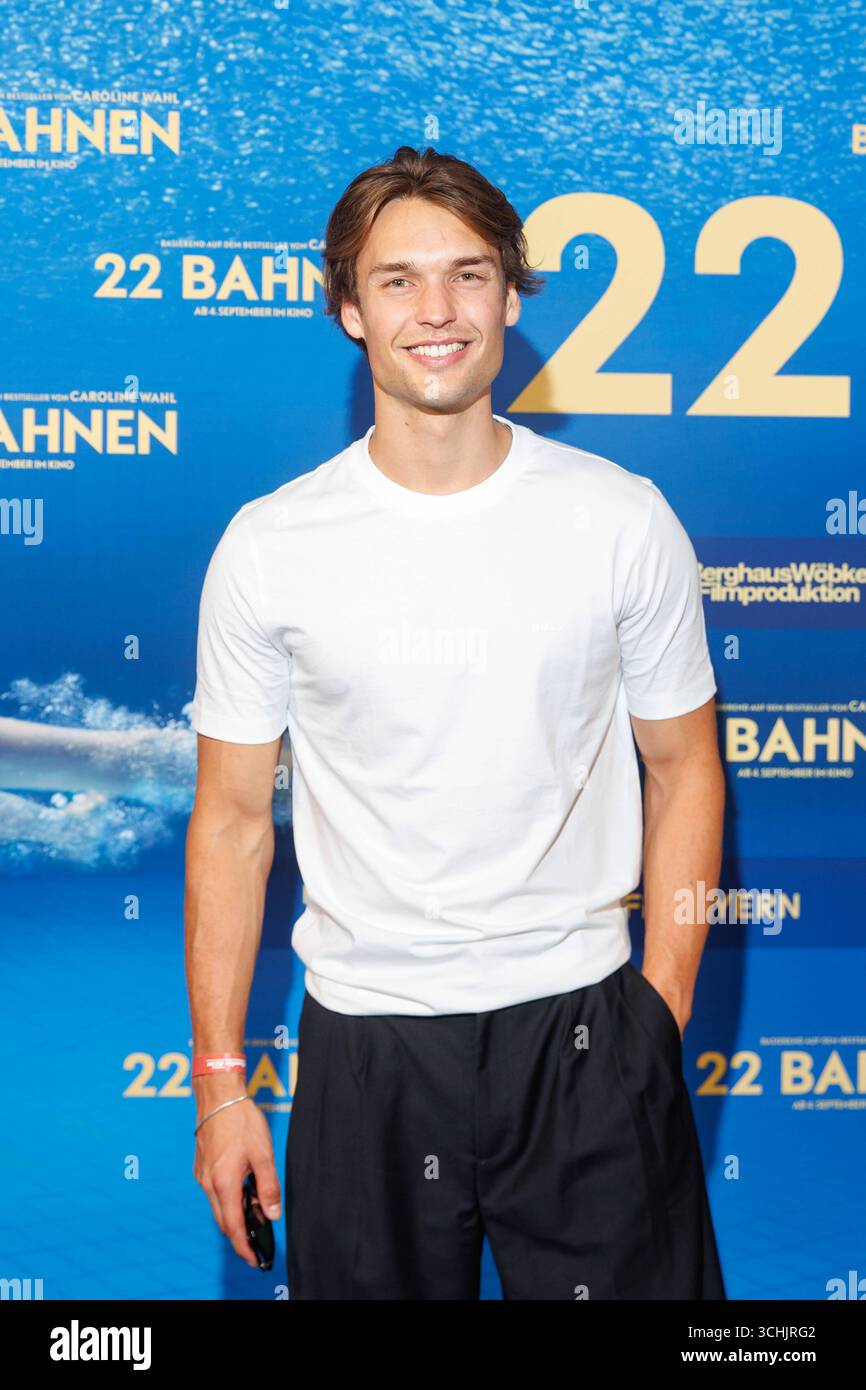 Screening - 22 Bahnen Arne-Carlos Böttcher beim Screening zum Kinofilm ...