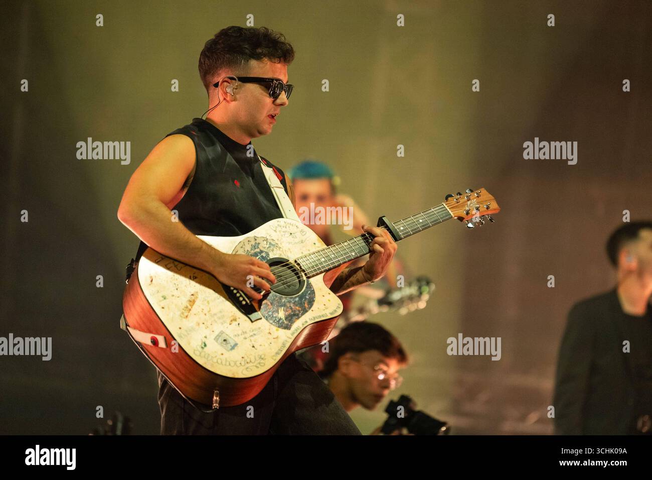 Music Concert - Olly - La grande festa Juli during Olly - La grande ...