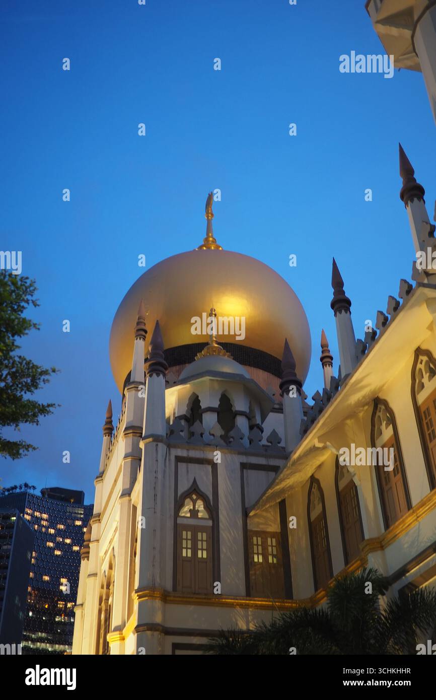 singapore 5 march 2025. Sultan Mosque with golden dome under evening ...