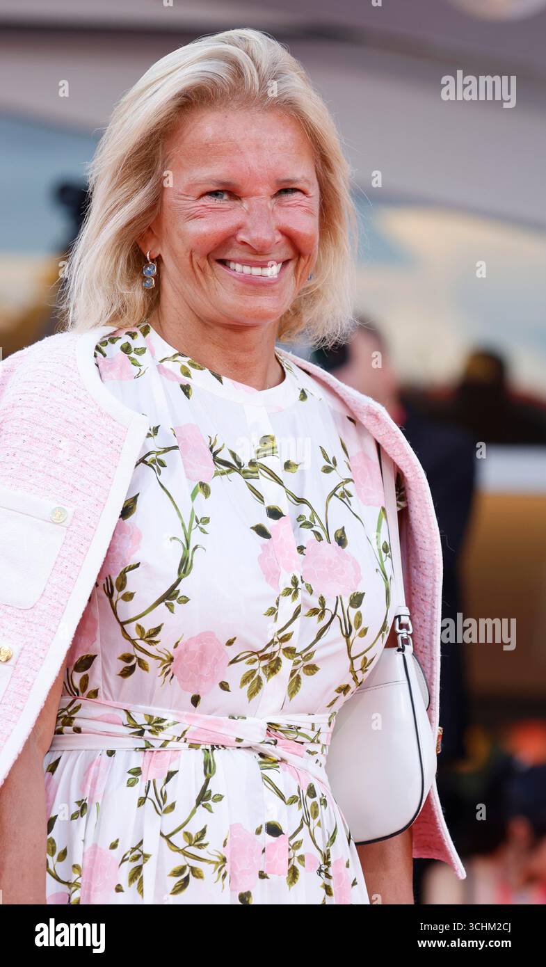 Iris Knobloch attends the premiere of 'A House Of Dynamite' during the 82nd Venice International ...